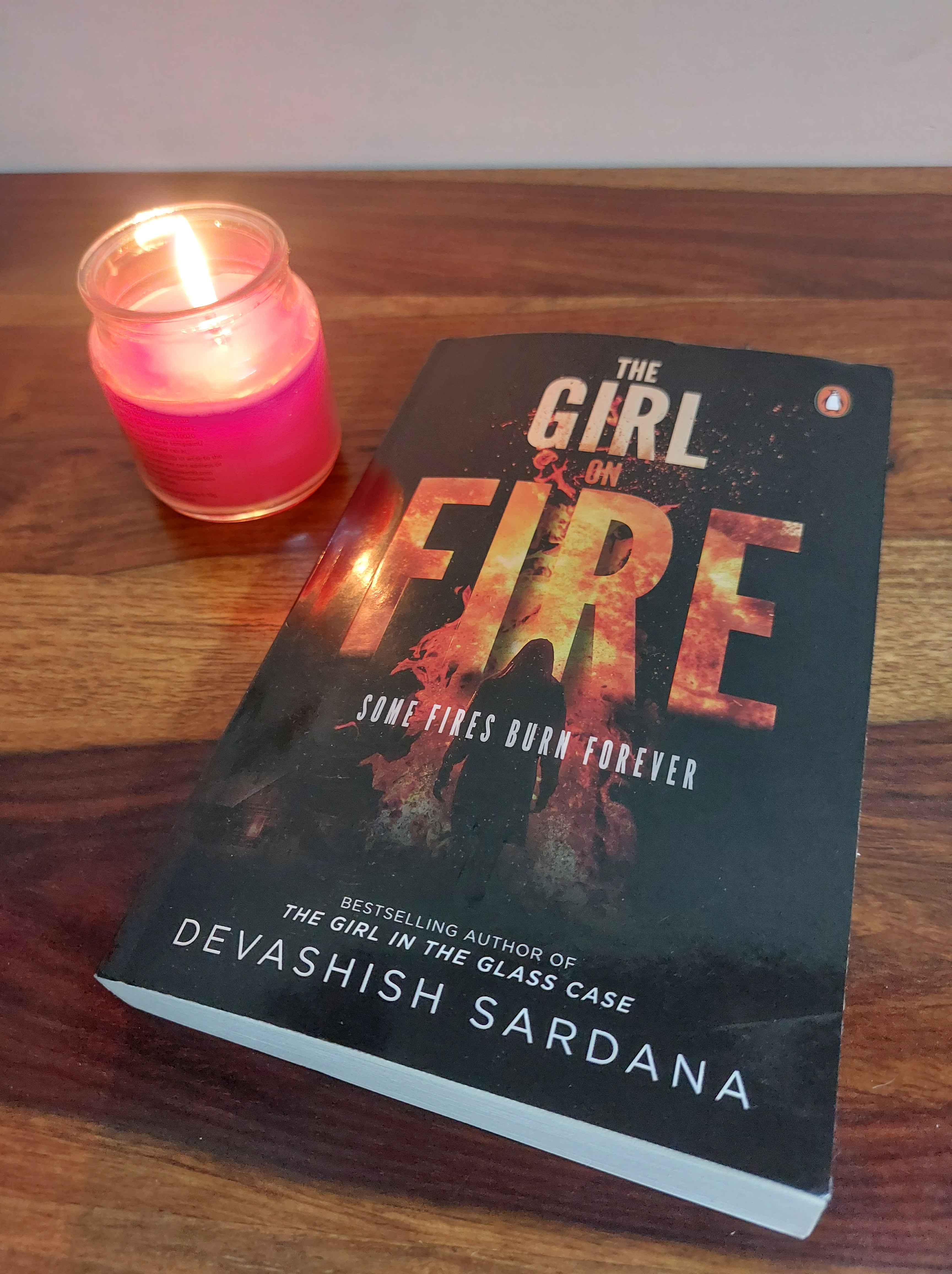 Book Review: The Girl on Fire – Blue Pen Strokes